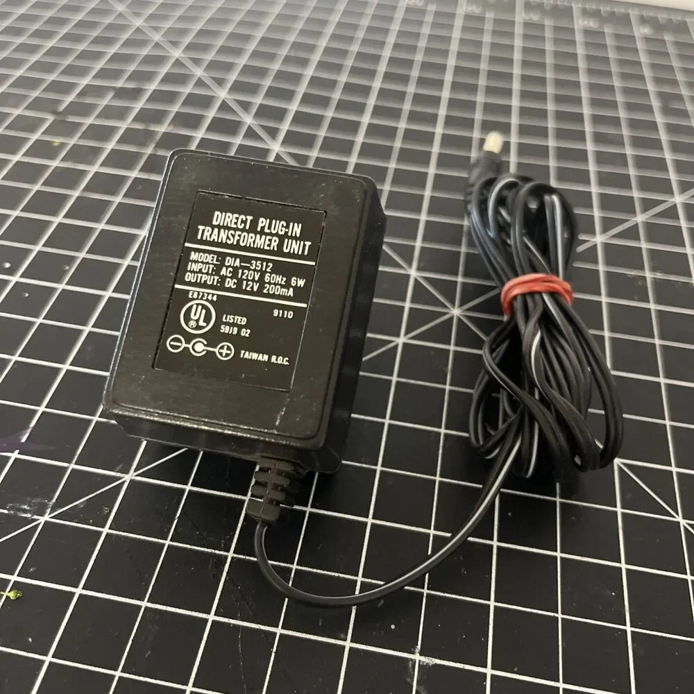 Direct | Other | Direct Plug In Transformer Model Dia352 Ac Adapter ...